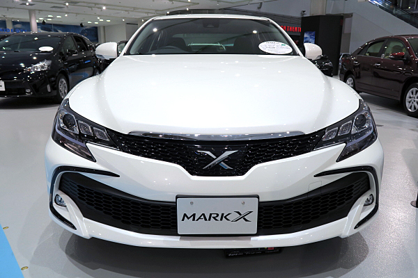 トヨタ マーク X 250S ホワイト Toyota Mark X 250S : White | Car and Moto in Japan