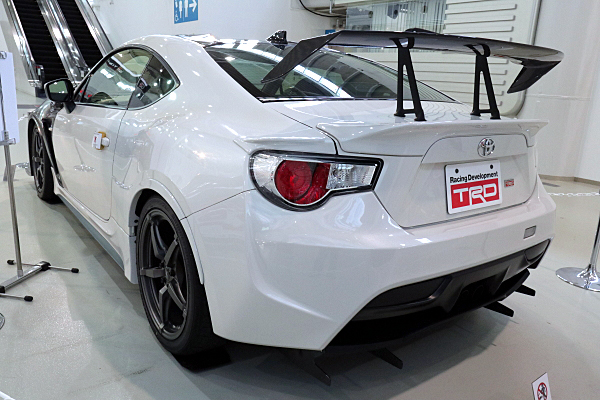トヨタ 86 TRD 14R-60 カーボン コンセプト Toyota 86 "TRD 14R-60 Carbon Concept ...