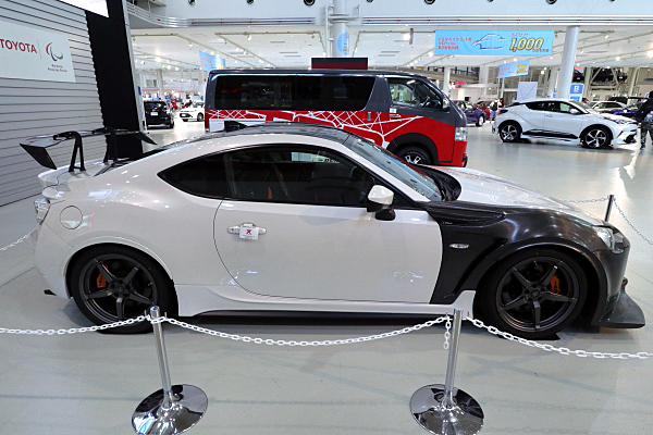 トヨタ 86 TRD 14R-60 カーボン コンセプト Toyota 86 "TRD 14R-60 Carbon Concept ...