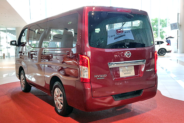 日産 NV350 キャラバン プレミアム GX レッド Nissan NV350 Caravan Premium GX : Red | Car ...