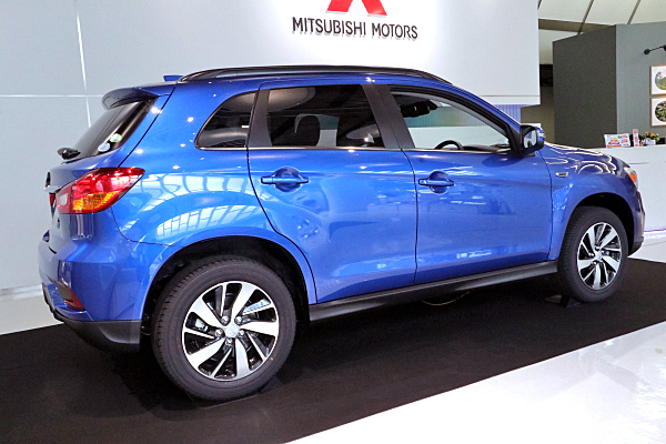 三菱 RVR G ブルー Mitsubishi RVR G : Blue | Car and Moto in Japan