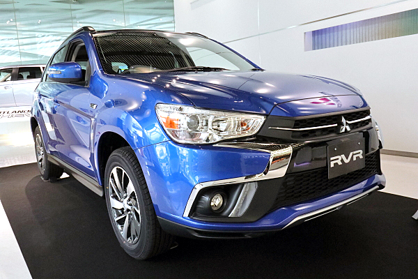 三菱 RVR G ブルー Mitsubishi RVR G : Blue | Car and Moto in Japan