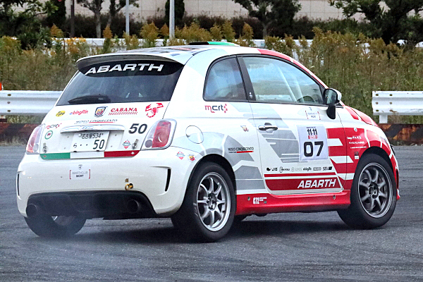 アバルト 500 R3T (1) 同乗試乗 ABARTH 500 R3T (1) "Ride along with a ...
