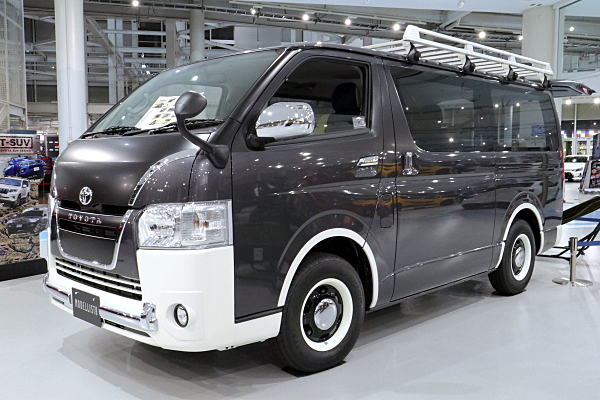 トヨタ ハイエース モデリスタ リラクベース Toyota Hiace Modellista "Relaxbase" | Car and ...