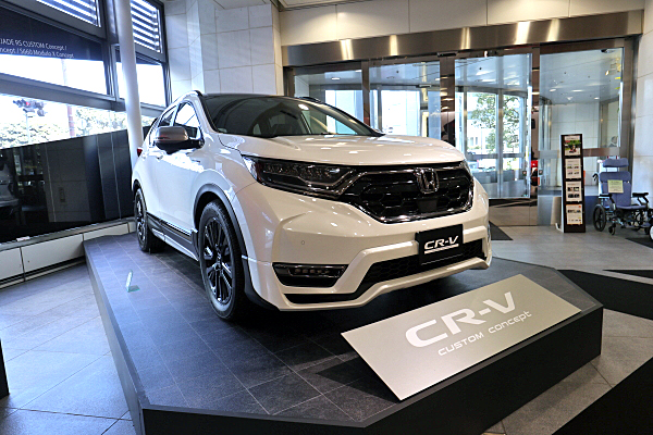 ホンダ CR-V カスタム コンセプト Honda CR-V Custom Concept | Car and Moto in Japan