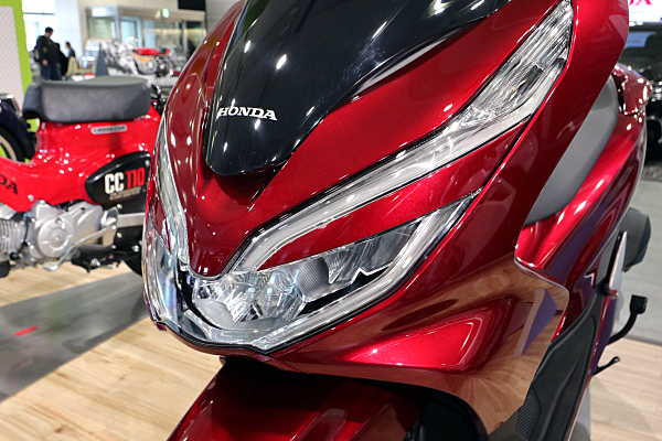 ホンダ PCX レッド Honda PCX : Red | Car and Moto in Japan