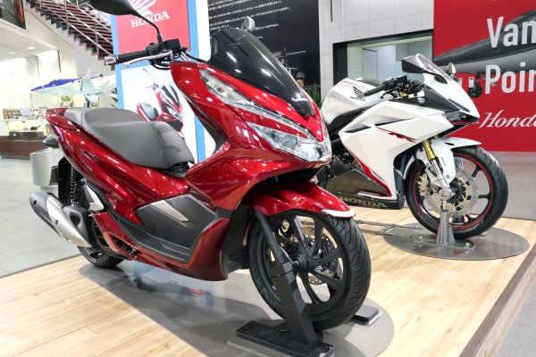 ホンダ PCX レッド Honda PCX : Red | Car and Moto in Japan