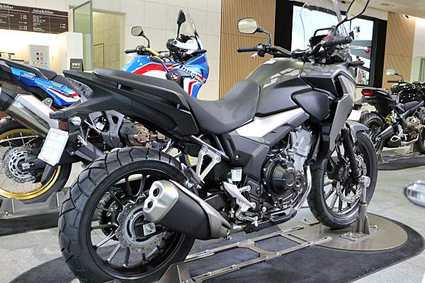 ホンダ 400X ブラック Honda 400X : Black | Car and Moto in Japan