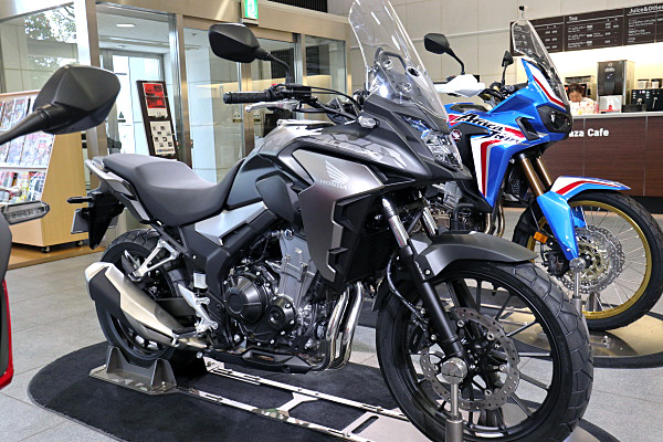 ホンダ 400X ブラック Honda 400X : Black | Car and Moto in Japan