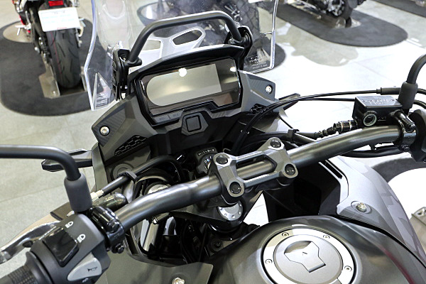 ホンダ 400X ブラック Honda 400X : Black | Car and Moto in Japan