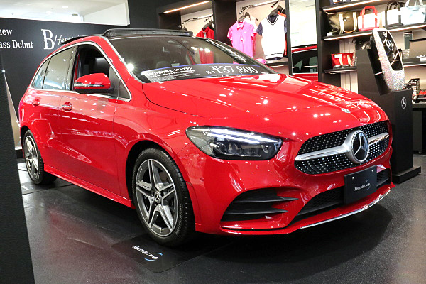 メルセデス・ベンツ B180 AMGライン レッド Mercedes-Benz B180 AMG line : Red | Car and ...