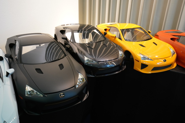 レクサス LFA カラーサンプル Lexus LFA : Color Samples | Car and Moto in Japan
