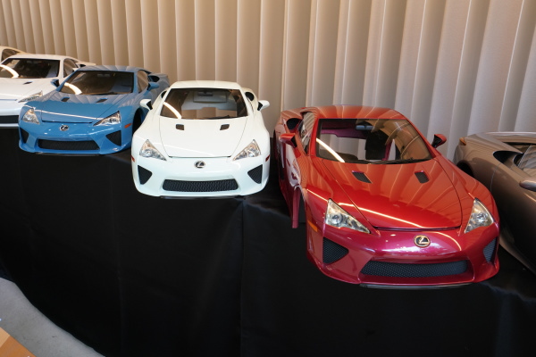 レクサス LFA カラーサンプル Lexus LFA : Color Samples | Car and Moto in Japan