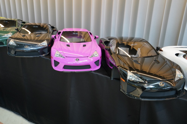 レクサス LFA カラーサンプル Lexus LFA : Color Samples | Car and Moto in Japan