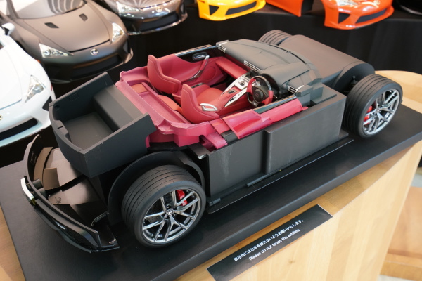 レクサス LFA カラーサンプル Lexus LFA : Color Samples | Car and Moto in Japan
