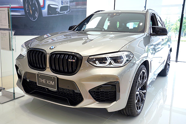 BMW X3M コンペティション シルバー BMW X3M Competition : Silver | Car and Moto in Japan