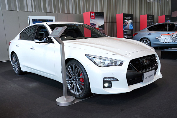 日産 スカイライン 400R ホワイト (3) Nissan Skyline 400R : White (3) | Car and Moto ...