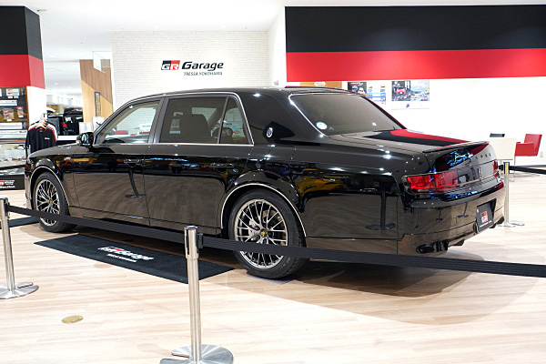 トヨタ センチュリー GRMN ブラック Toyota Century GRMN : Black | Car and Moto in Japan