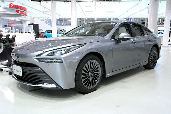 トヨタ ミライ Z プロトタイプ グレー Toyota Mirai Z prototype : Gray | Car and Moto in ...