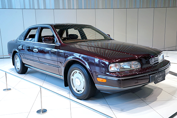 インフィニティ Q45t 1991 Infiniti Q45t 1991 | Car and Moto in Japan