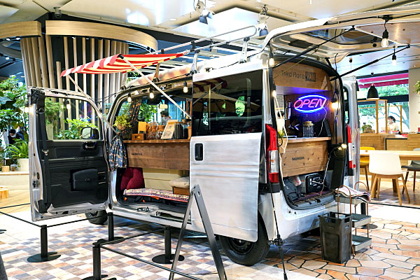 ホンダ Nバン カスタム 「3rd プレイスバン」 Honda N-VAN Custom 「3rd Place VAN」 | Car and ...