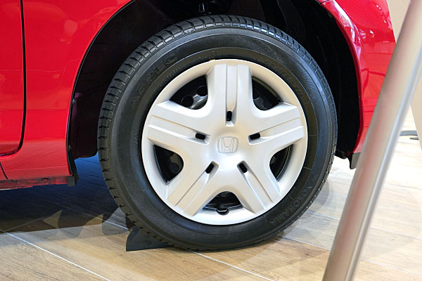 ホンダ フィット 2001 GD1 Honda Fit 2001 GD1 | Car and Moto in Japan