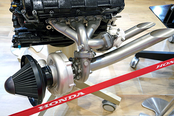 ホンダ F1エンジン RA168E & マクラーレン ホンダ MP4/4 1988 F1 Honda F1 Engine RA168E ...