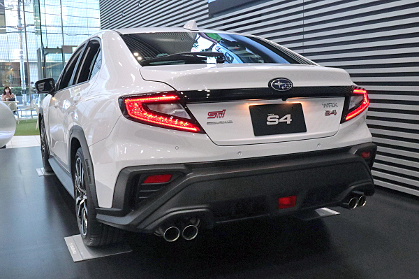 スバル WRX S4 STIスポーツ R EX ホワイト Subaru WRX S4 STI Sport R EX : White | Car ...