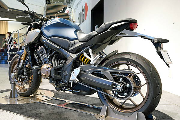 ホンダ CB650R ブルー Honda CB650R : Blue | Car and Moto in Japan