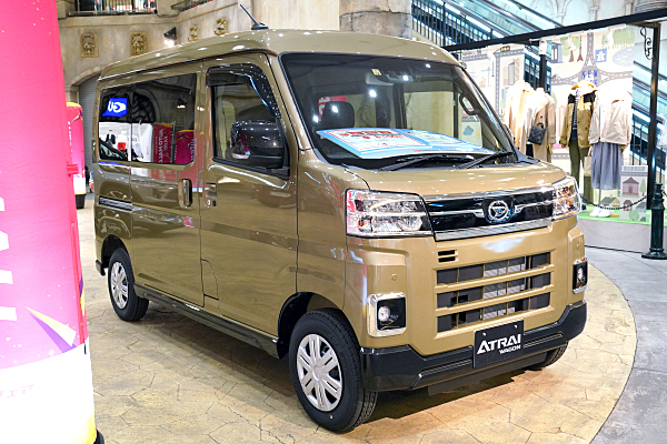 ダイハツ アトレー RS カーキ Daihatsu Atrai RS : Khaki | Car and Moto in Japan