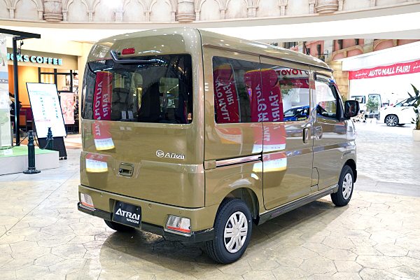 ダイハツ アトレー RS カーキ Daihatsu Atrai RS : Khaki | Car and Moto in Japan