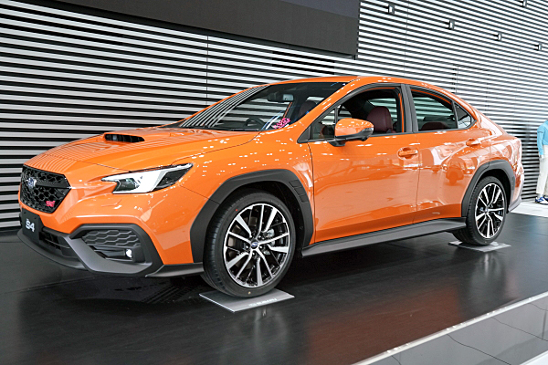 スバル WRX S4 STIスポーツ R EX オレンジ (2) Subaru WRX S4 STI Sport R EX : Orange ...