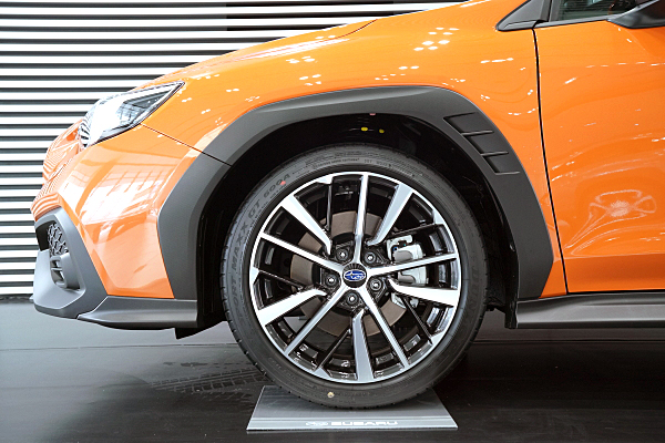 スバル WRX S4 STIスポーツ R EX オレンジ (2) Subaru WRX S4 STI Sport R EX : Orange ...