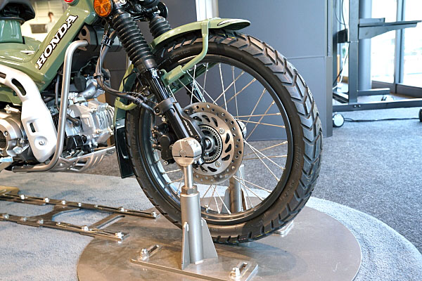 ホンダ CT125 ハンターカブ グリーン Honda CT125 Hunter Cub : Green | Car and Moto in ...