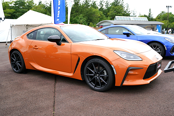 トヨタ GR86 RZ 10th アニバーサリーリミテッド オレンジ Toyota GR86 RZ "10th Anniversary ...