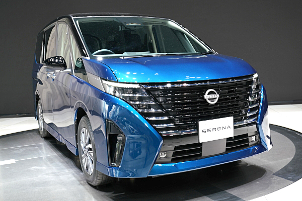 日産 セレナ イーパワー ルキシオン ブルー / ブラック Nissan Serena e-POWER LUXION : Blue ...