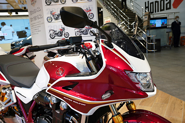 ホンダ CB1300 スーパーボルドール SP 30th アニバーサリー Honda CB1300 Super Bol D'or SP ...