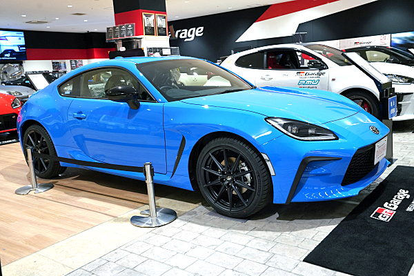トヨタ GR86 RZ ブルー Toyota GR86 RZ : Blue | Car and Moto in Japan