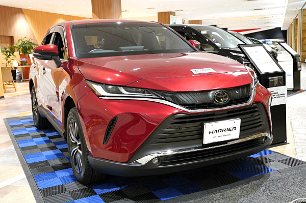 トヨタ ハリアー G レッド Toyota Harrier G : Red | Car and Moto in Japan