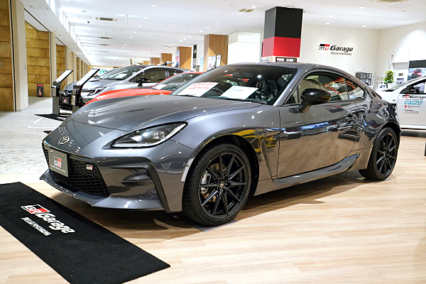 トヨタ GR86 RZ グレー Toyota GR86 RZ : Gray | Car and Moto in Japan