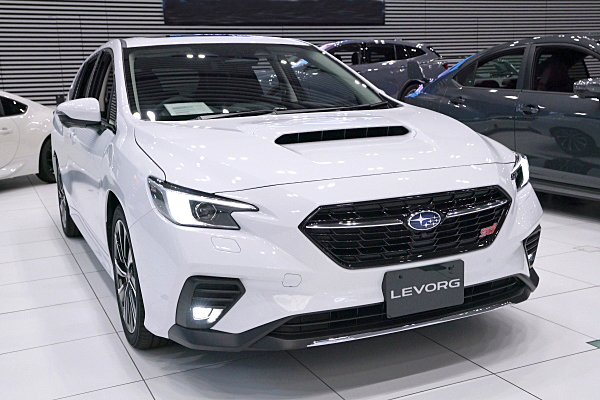 スバル レヴォーグ STIスポーツ EX ブラックインテリアセレクション ホワイト Subaru Levorg STI Sport EX ...