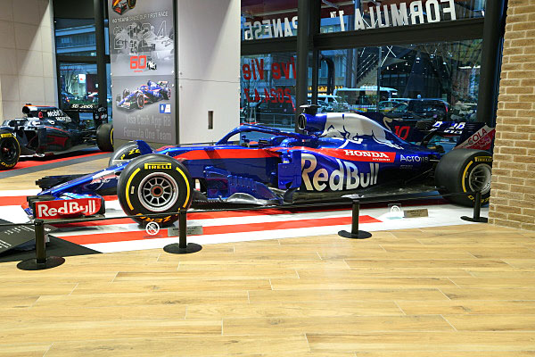 レッドブル トロロッソ ホンダ STR13 2018 F1 Rd.21 #10 Red Bull Toro Rosso Honda STR13 ...