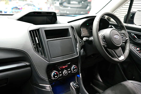 スバル フォレスター ゲレンデタクシー Subaru Forester "Gelande Taxi" | Car and Moto in Japan