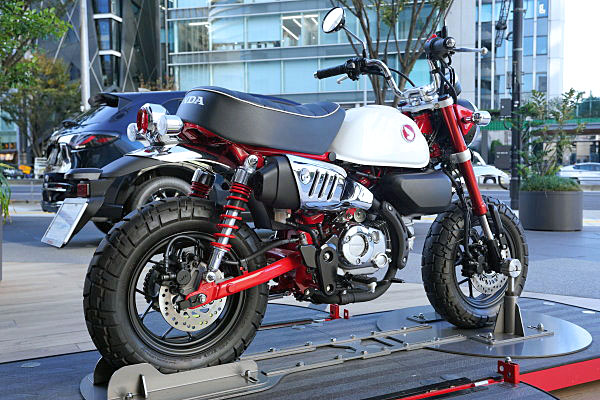 ホンダ モンキー 125 レッド (2) Honda Monkey 125 : Red (2) | Car and Moto in Japan