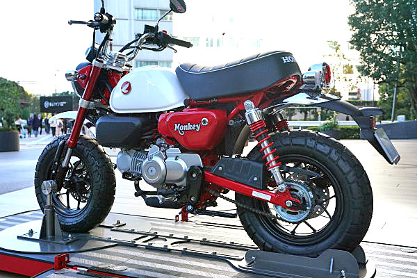 ホンダ モンキー 125 レッド (2) Honda Monkey 125 : Red (2) | Car and Moto in Japan