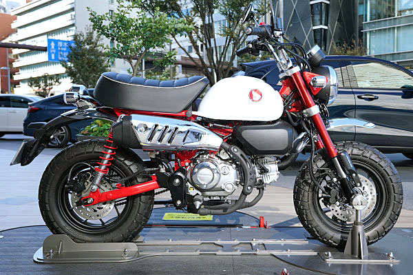 ホンダ モンキー 125 レッド (2) Honda Monkey 125 : Red (2) | Car and Moto in Japan