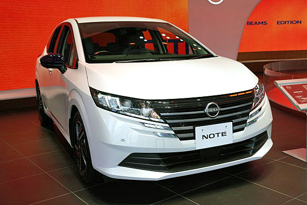 日産 ノート ビームスエディション ホワイト Nissan Note BEAMS EDITION : White | Car and Moto ...