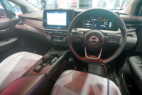 日産 ノート ビームスエディション ホワイト Nissan Note BEAMS EDITION : White | Car and Moto ...