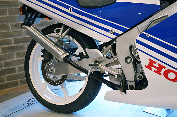 ホンダ NSR250R 1988 MC18 Honda NSR250R 1988 MC18 | Car and Moto in Japan