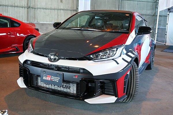 トヨタ GRヤリス RZ ハイパフォーマンス ロバンペラエディション Toyota GR Yaris RZ "High performance ...